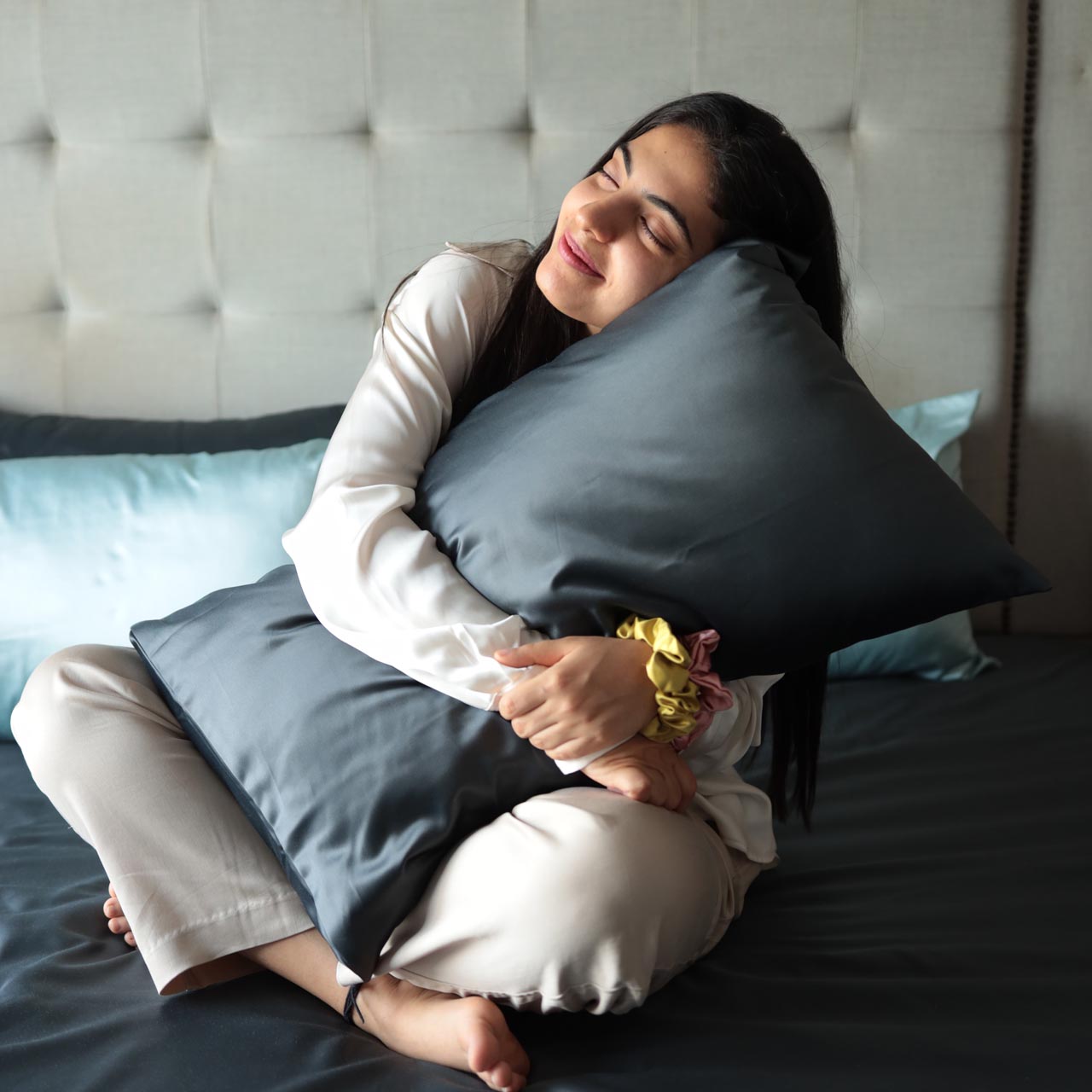 Seevo - Satin Pillow Covers | Cushion Covers | Bedsheets and more ...